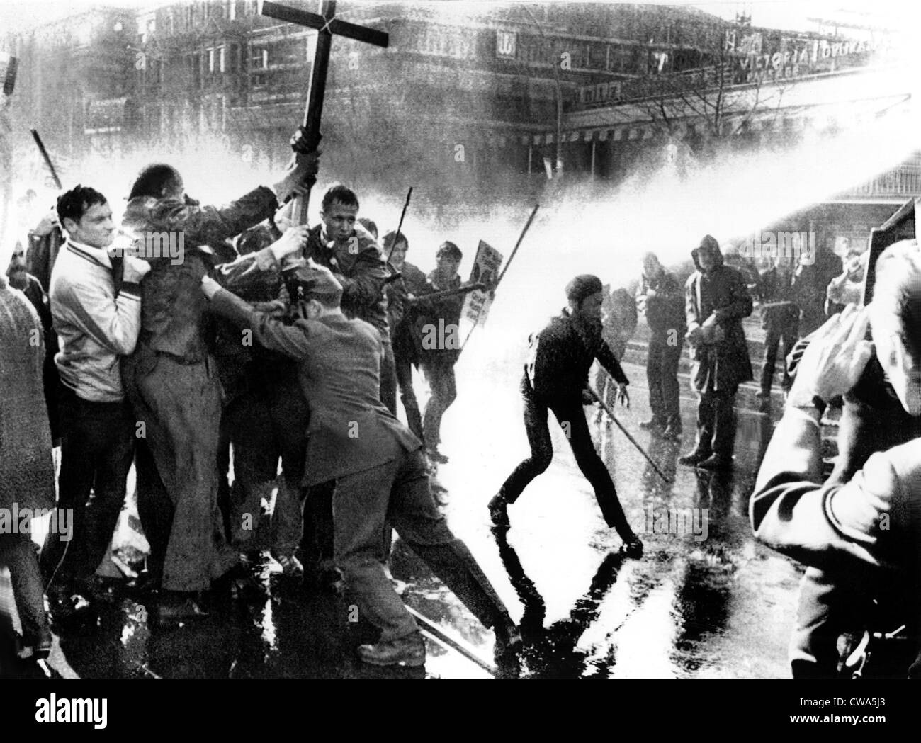 Student protest 1960s hi-res stock photography and images - Alamy