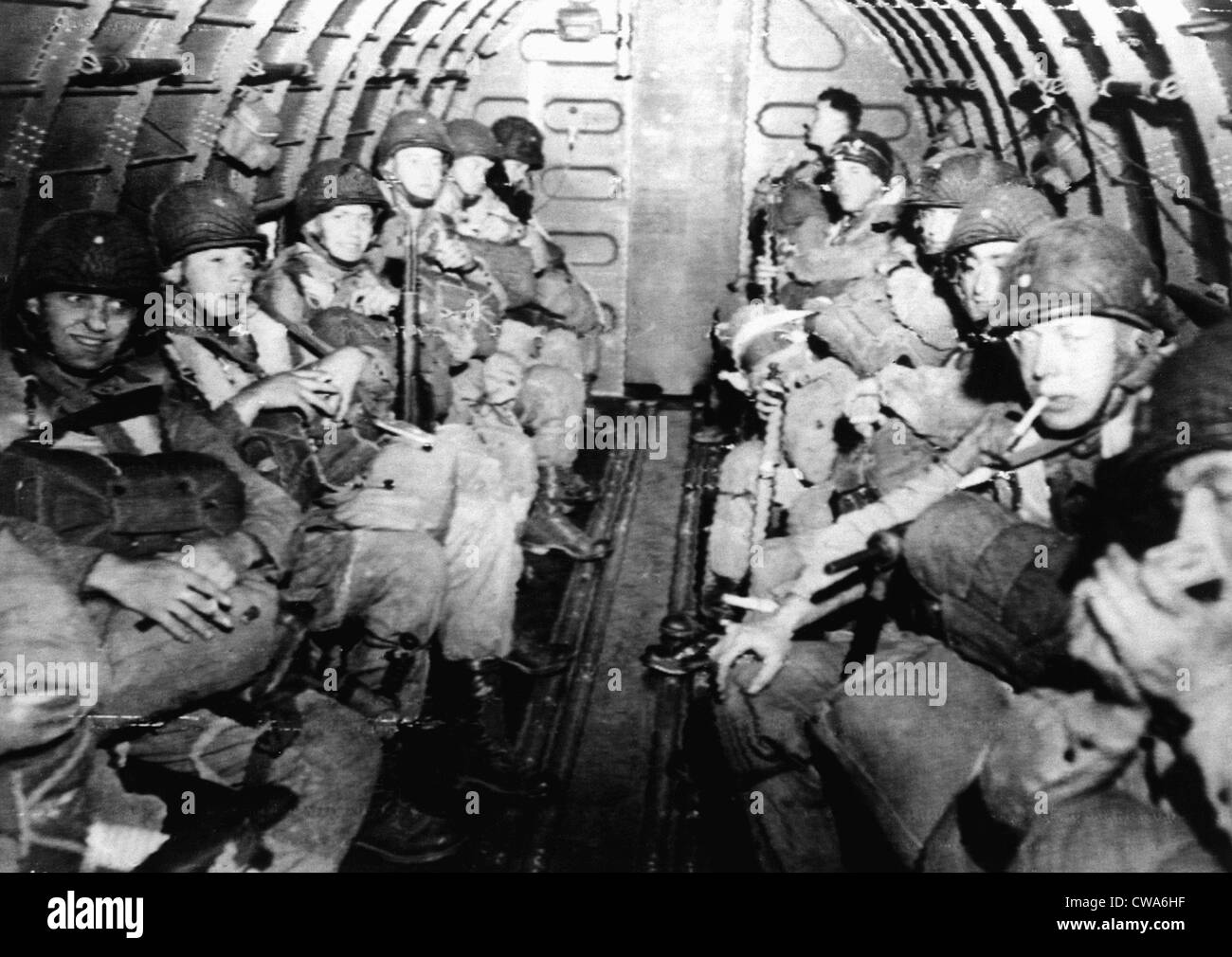 D day american paratroopers Black and White Stock Photos & Images - Alamy