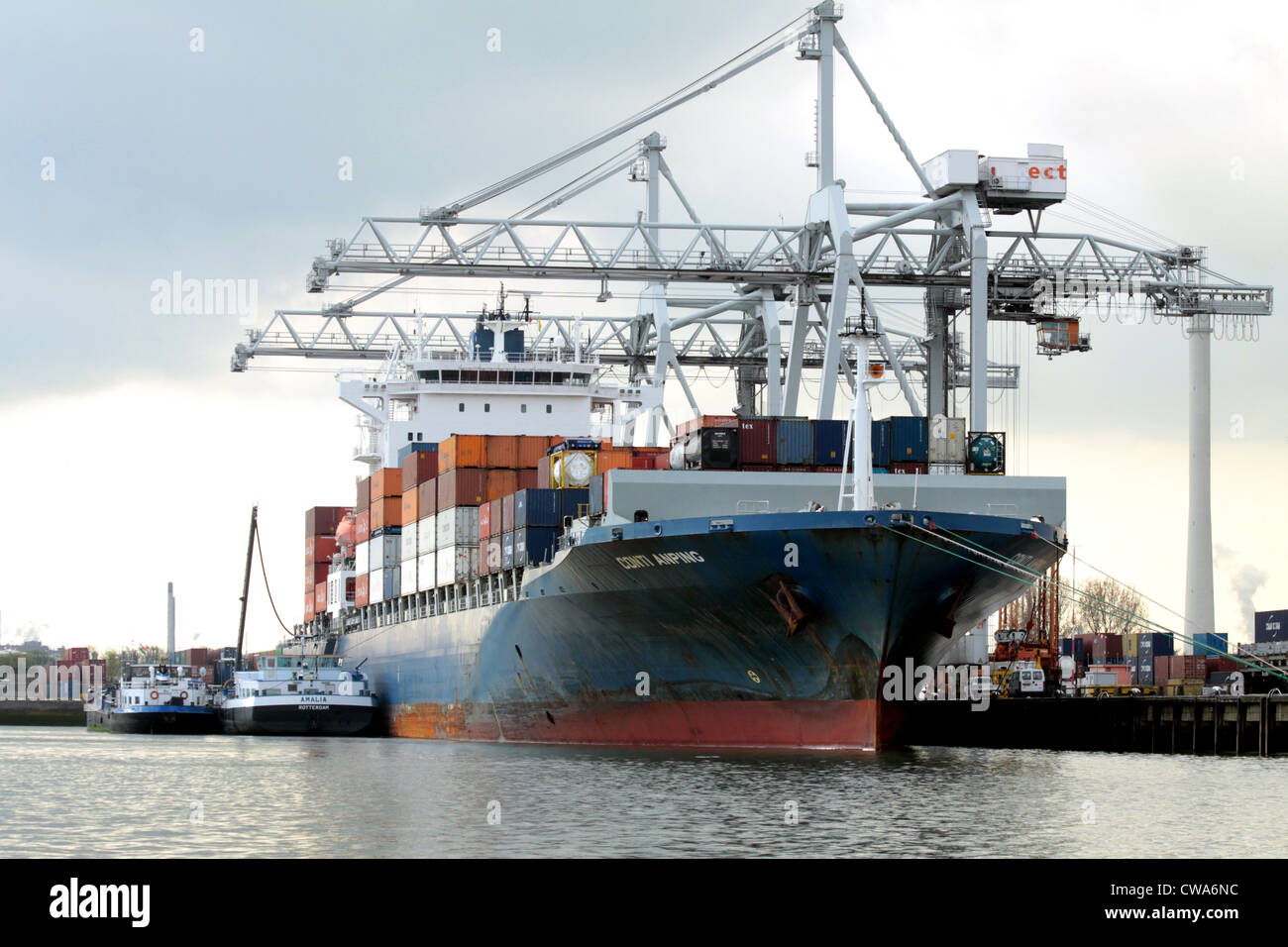 Containership in port of Rotterdam Stock Photo - Alamy