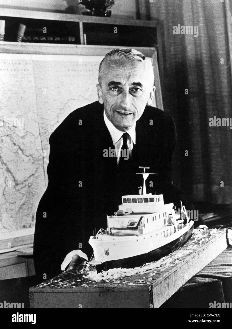 Jacques cousteau hi-res stock photography and images - Alamy