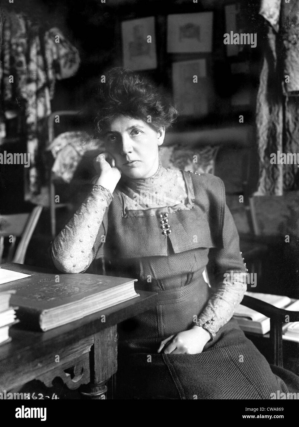 First Lady, Mrs. William Taft (1861-1943) in a 1910 portrait, taken ...