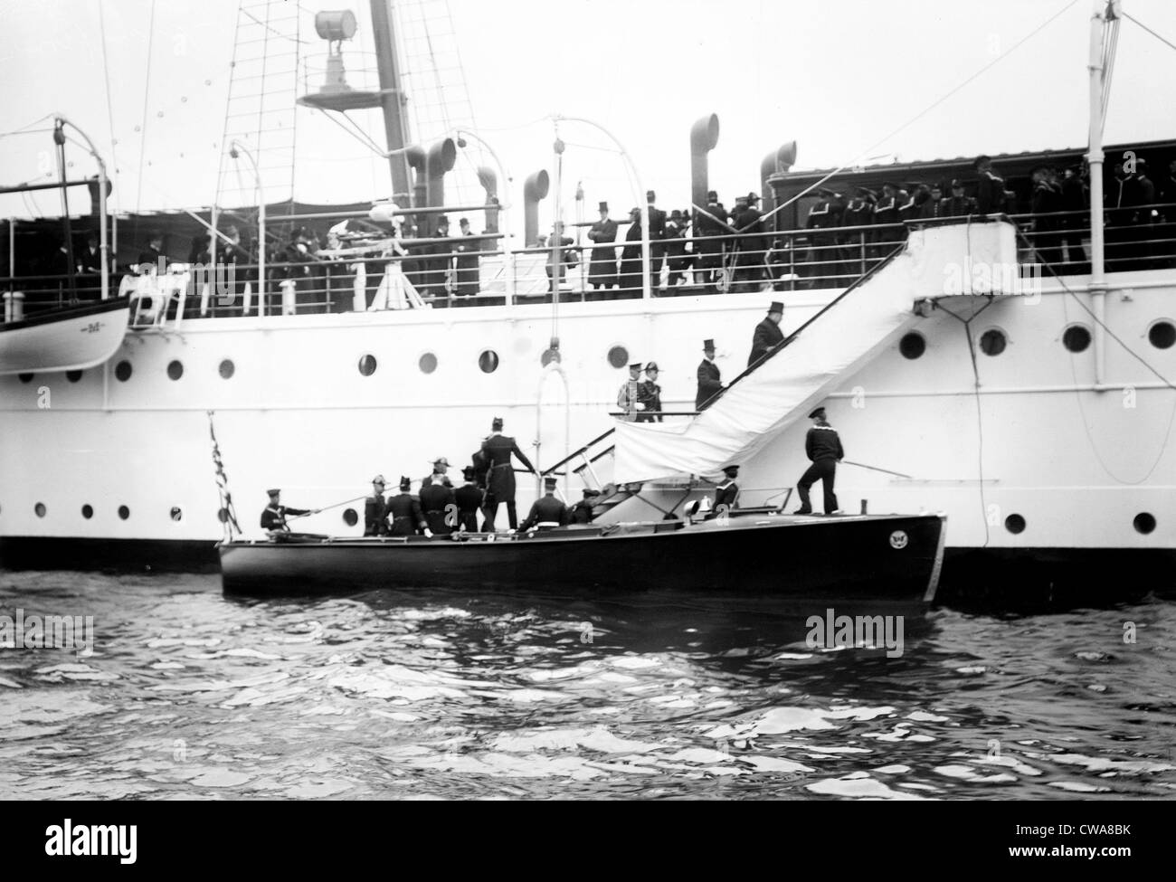 President William Taft (1857-1930) boards the Presidential yacht ...