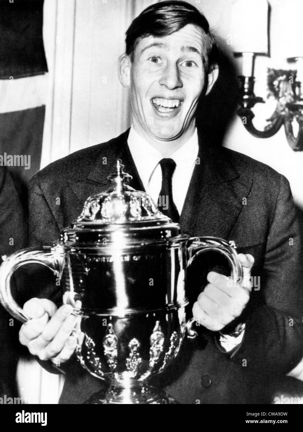 Roger Bannister, the first person to run a mile in less than four ...