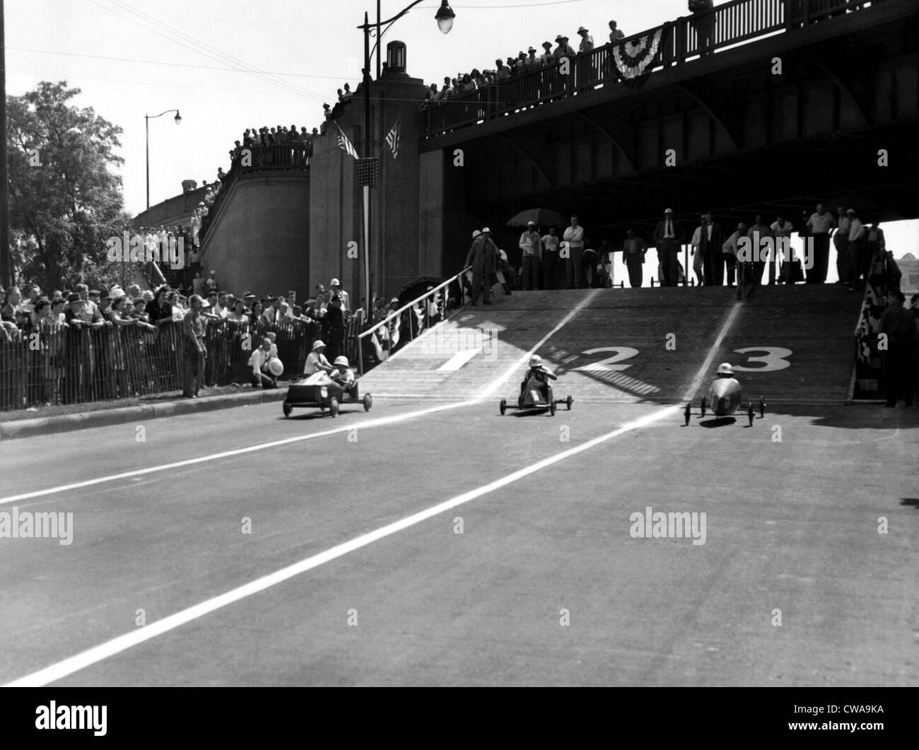 1940s children in box hi-res stock photography and images - Alamy