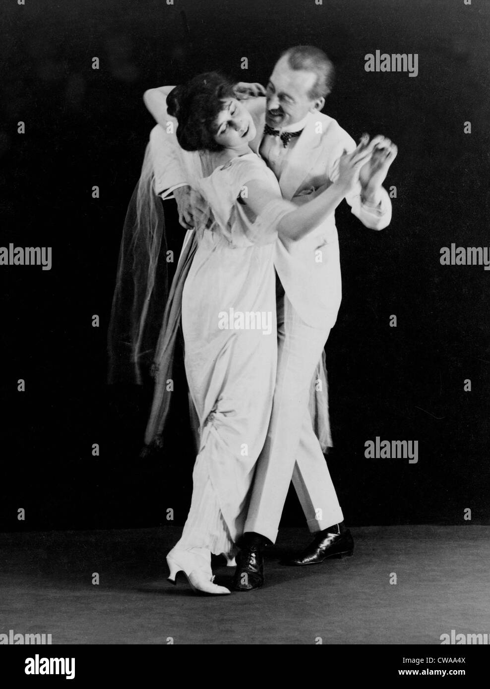 Irene and Vernon Castle, in dancing position, ca. 1916 Stock Photo - Alamy