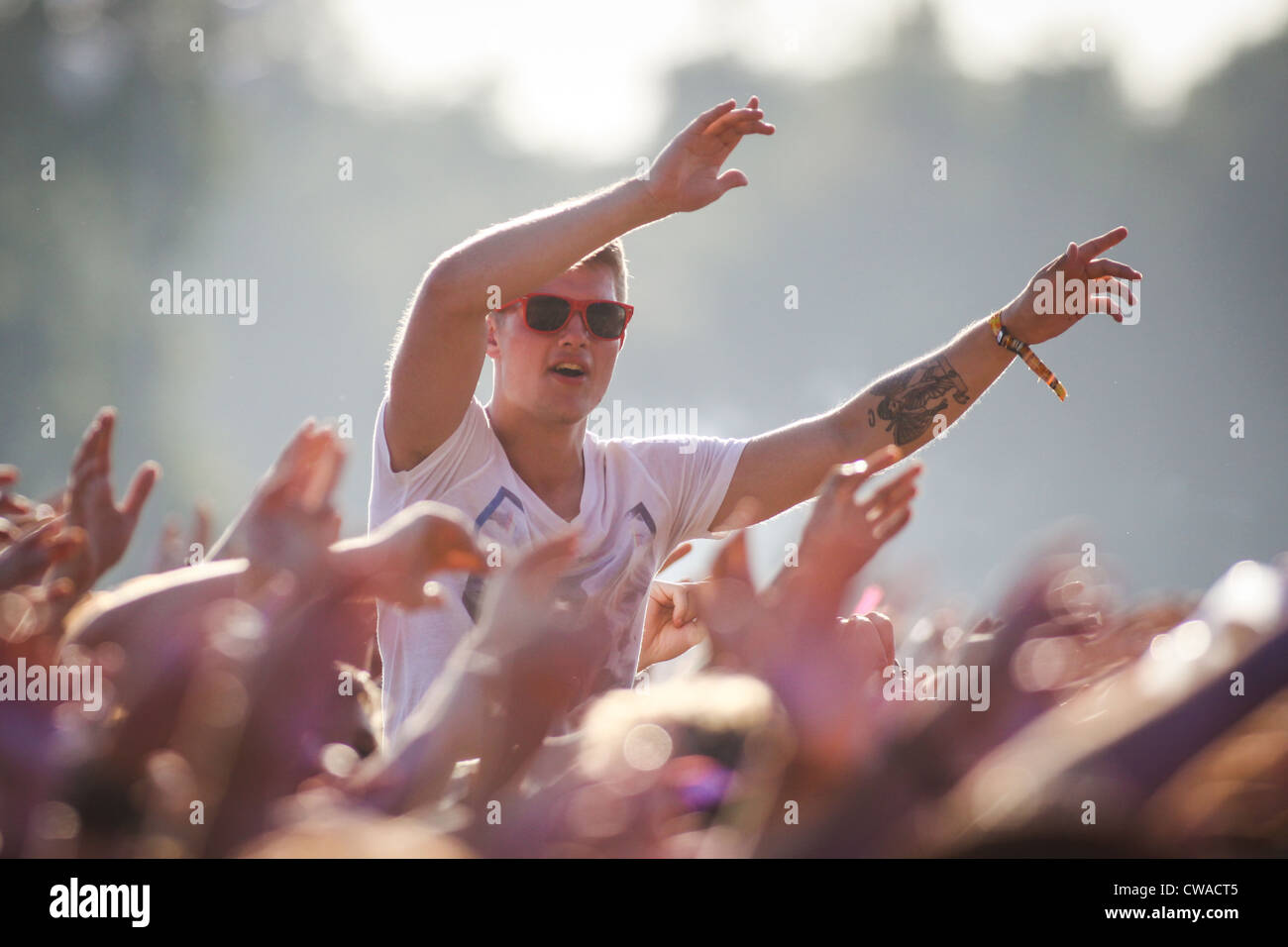 Boy cheering on stadium hi-res stock photography and images - Alamy
