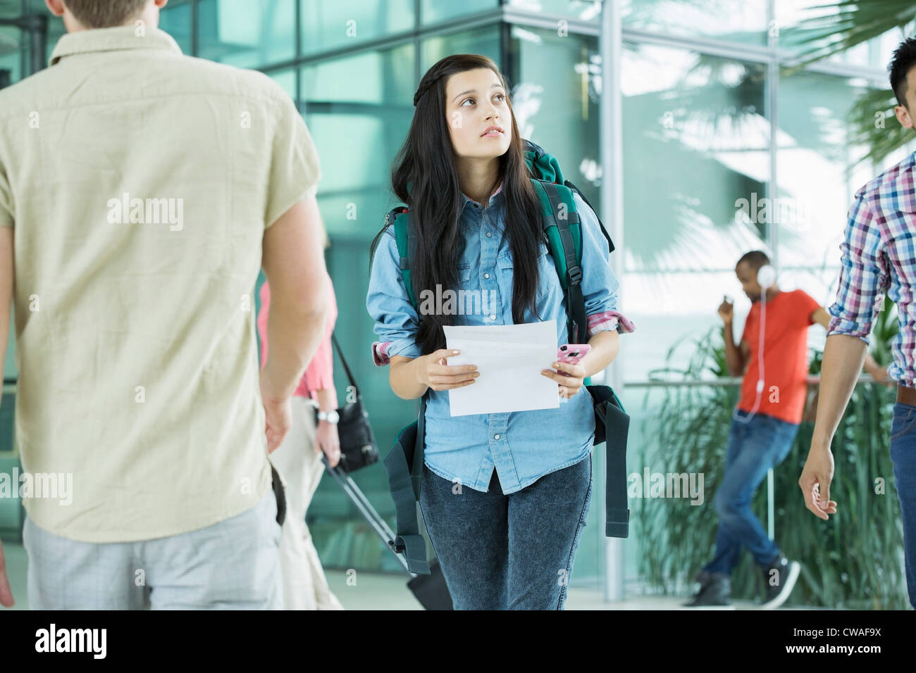 Airport organization hi-res stock photography and images - Alamy