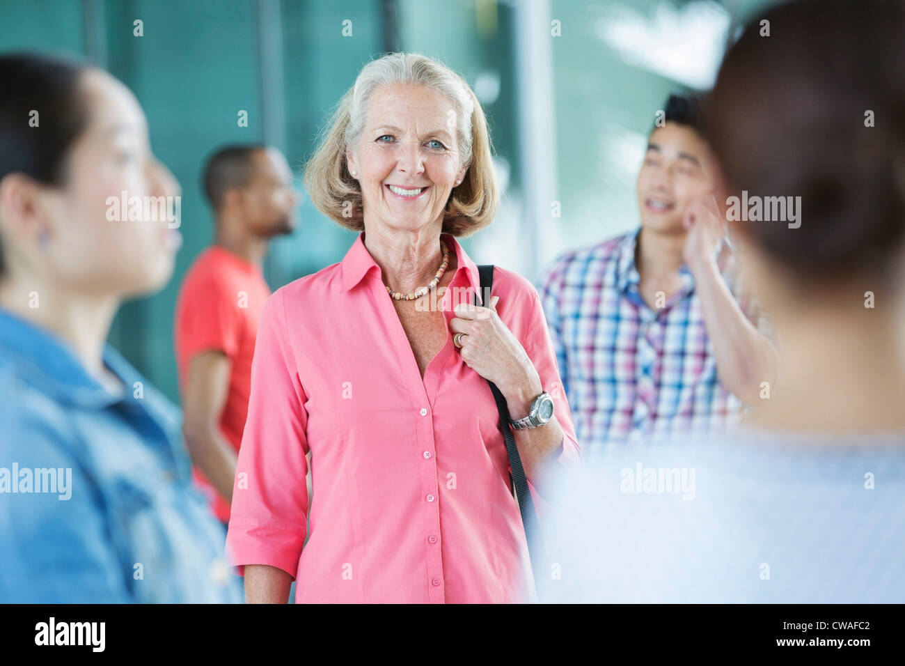 Crowd of older people hi-res stock photography and images - Alamy