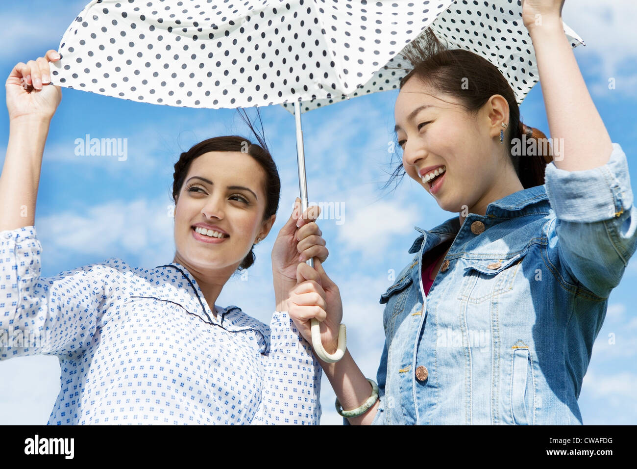 Women with parasol hi-res stock photography and images - Alamy