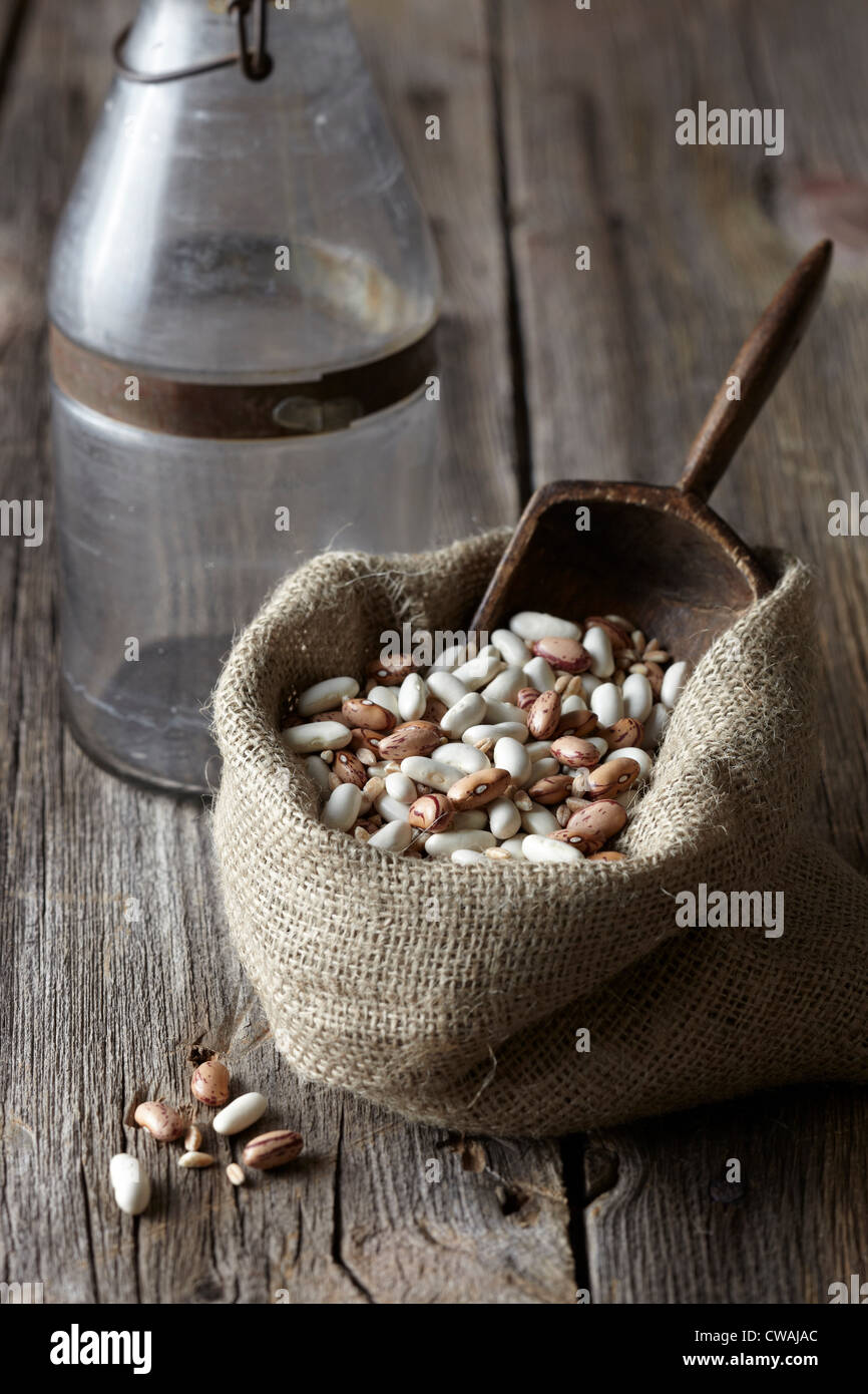 Bag of dried beans hi-res stock photography and images - Alamy