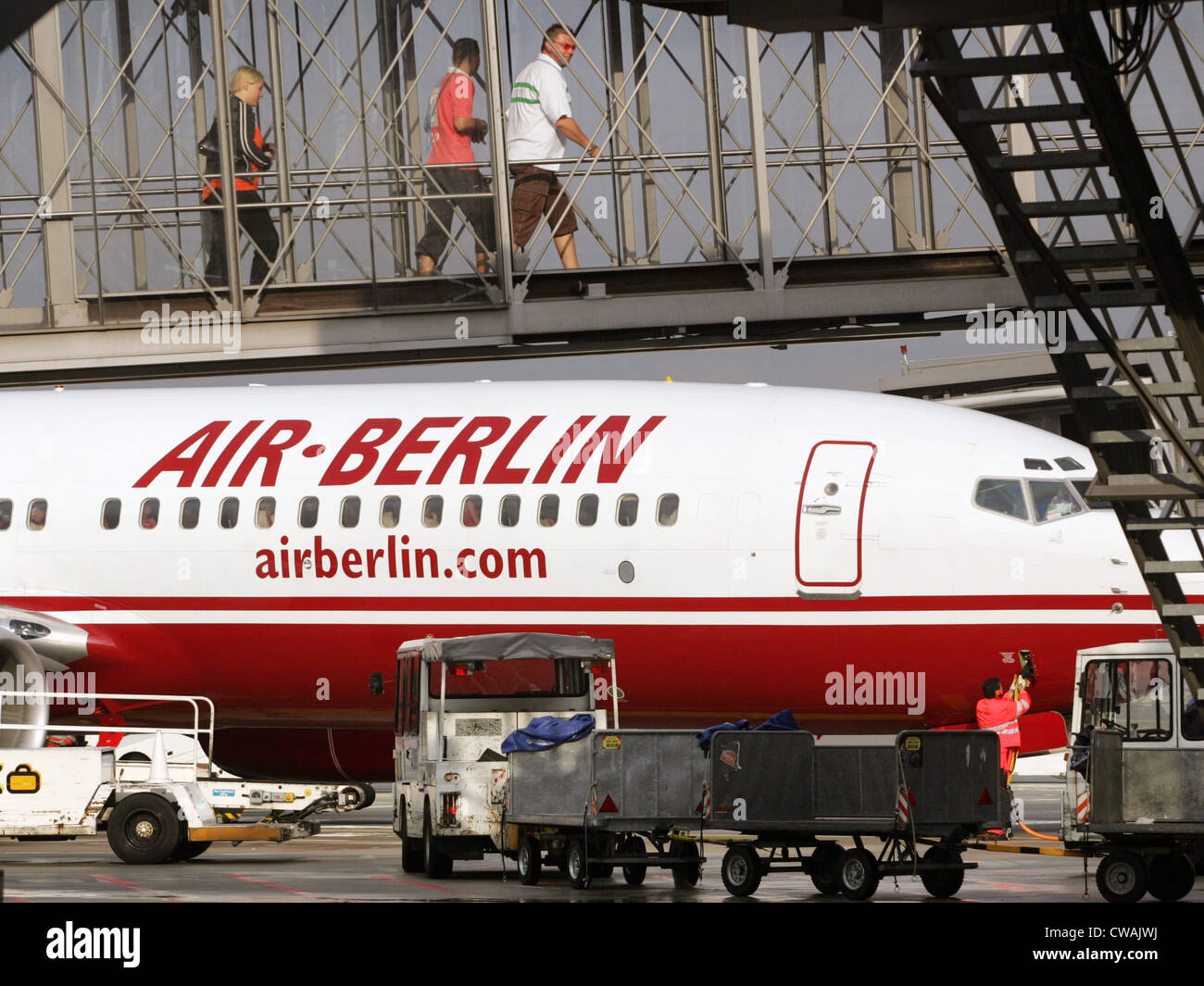 Cologne transport operations hi-res stock photography and images - Alamy