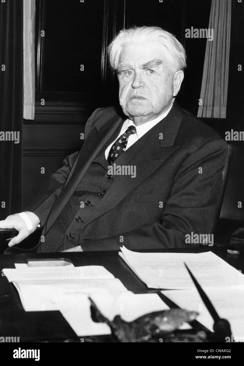 Bushy eyebrows hi-res stock photography and images - Alamy