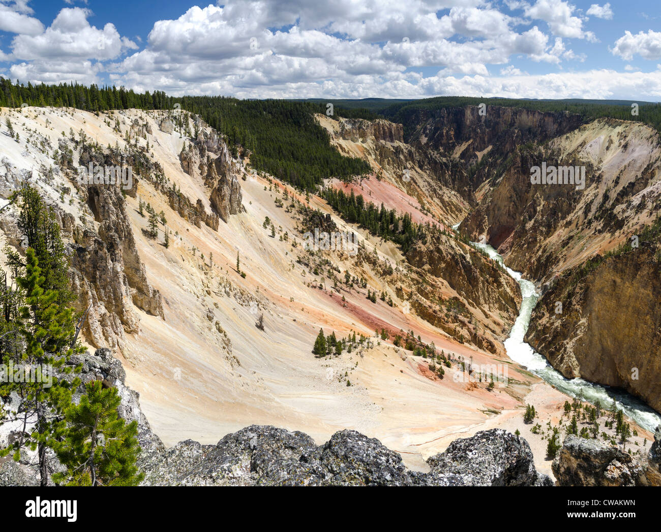 Yellowstone river canyon village hi-res stock photography and images ...