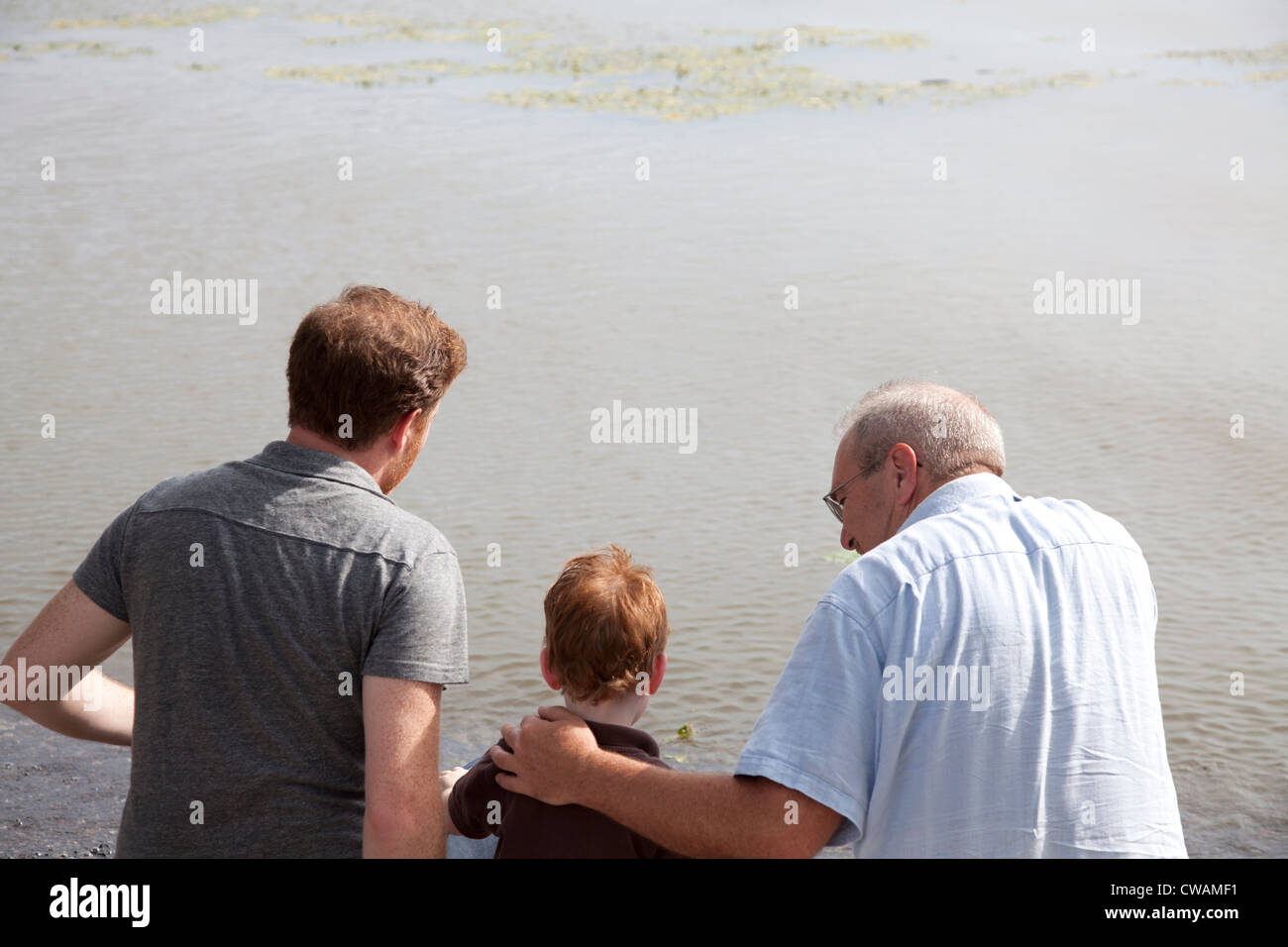 Grandparent with child river hi-res stock photography and images - Alamy