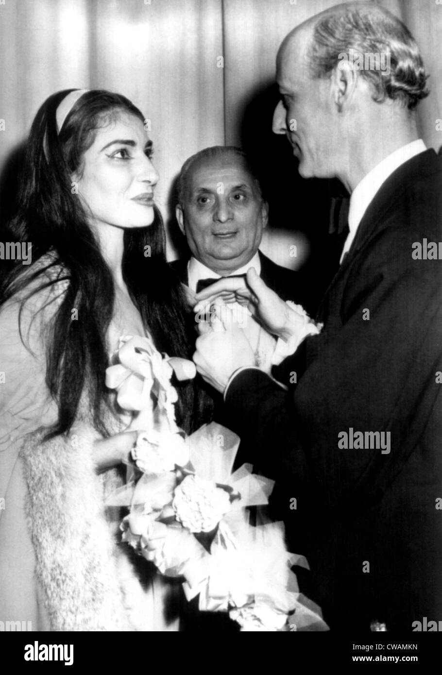 Rudolf Bing (r), general manager of the Metropolitan Opera House ...