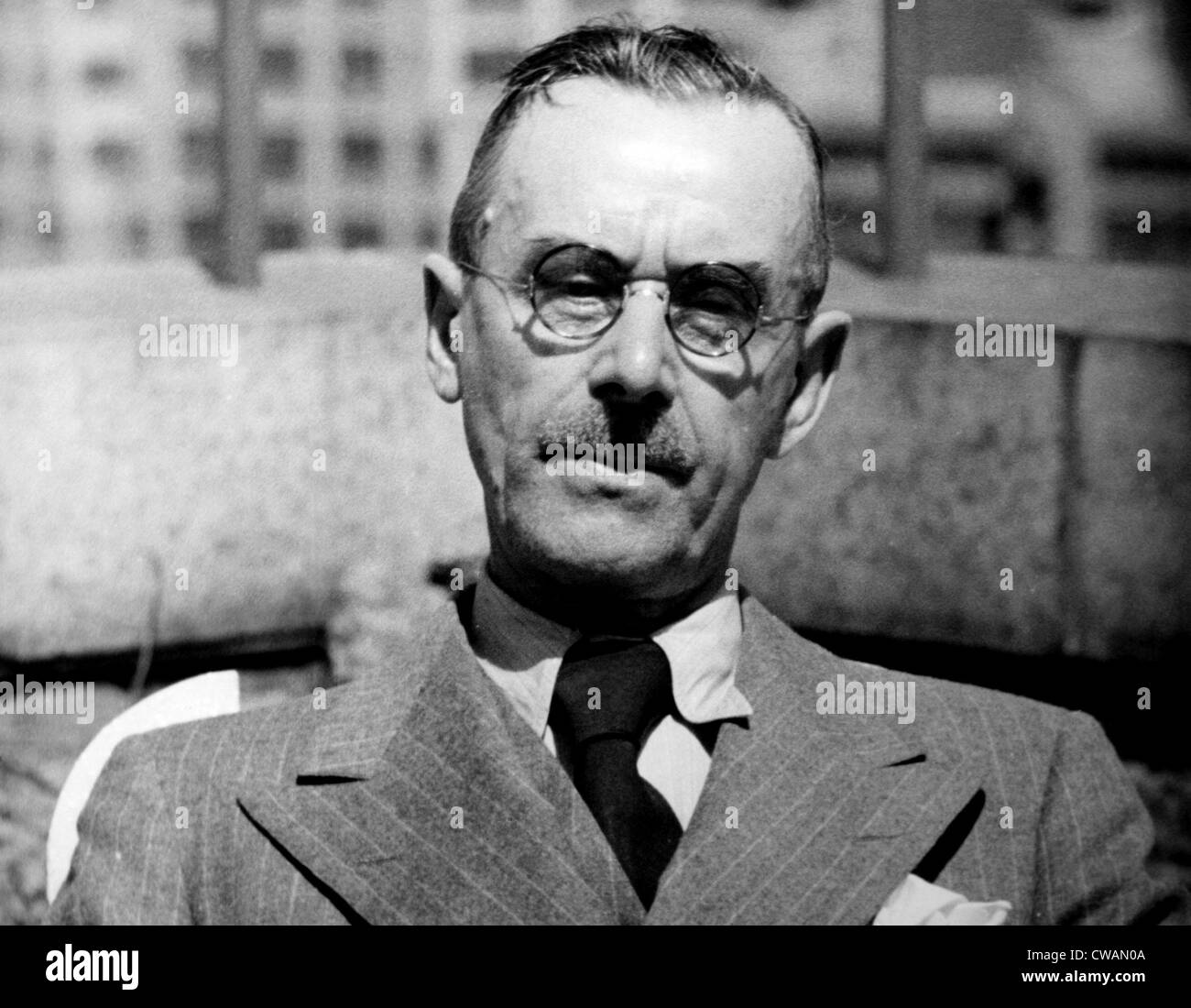 Thomas mann 1875 1955 hi-res stock photography and images - Alamy