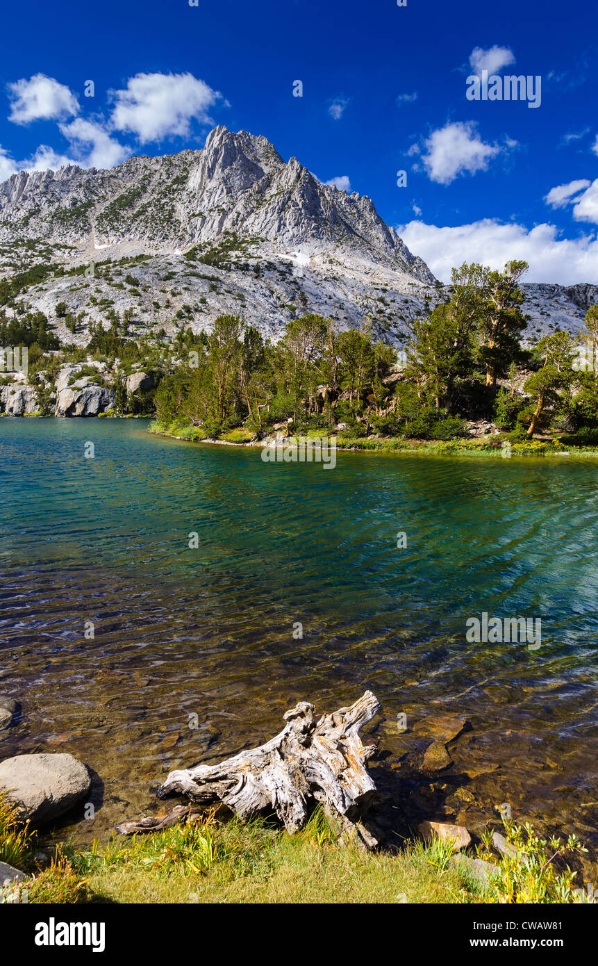 Alpine tarn bishop pass trail hi-res stock photography and images - Alamy