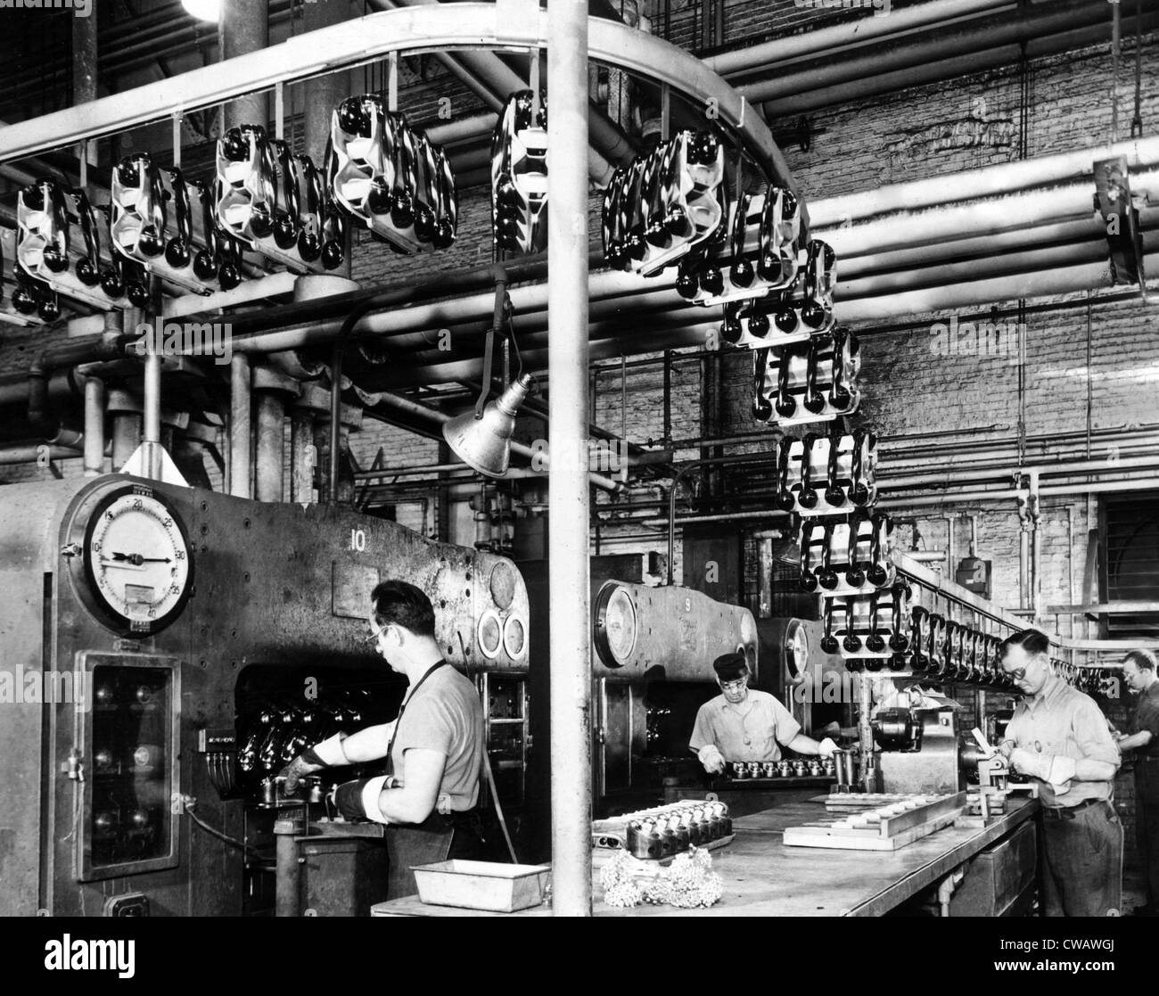 1940s factory Black and White Stock Photos & Images - Alamy