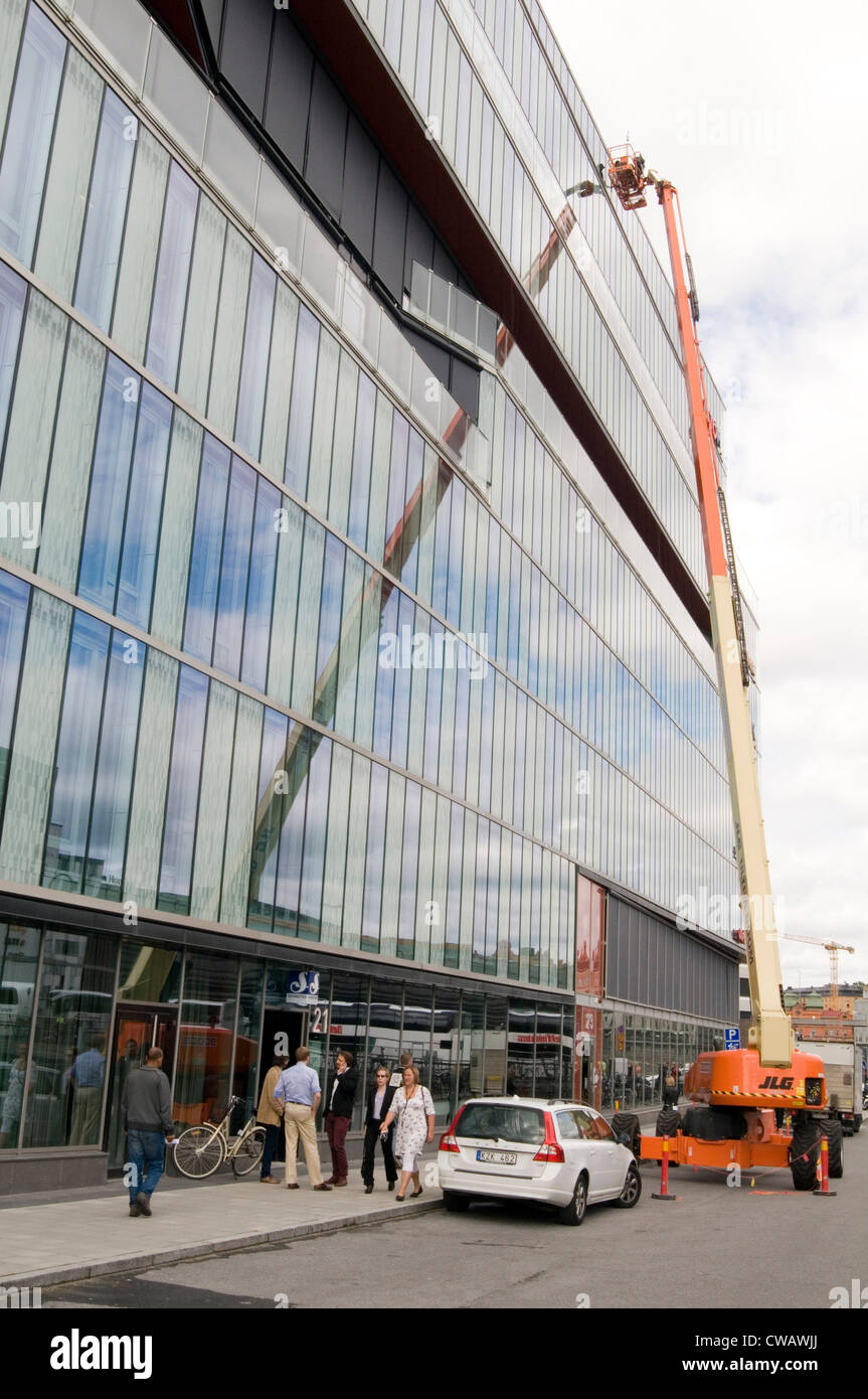 cherrypicker cherry picker high access platform hydraulic lift platform ...