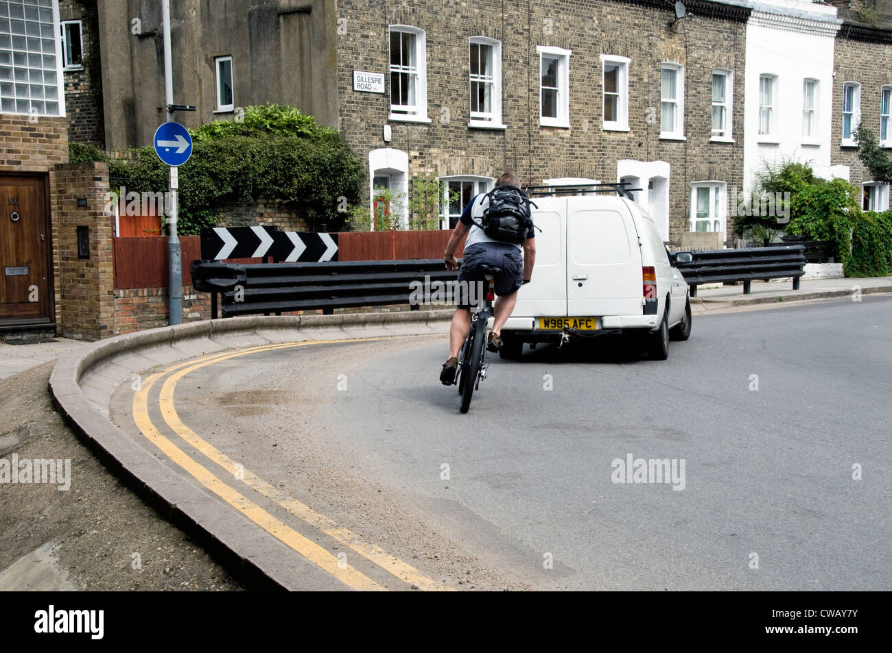 Sharp bend hi-res stock photography and images - Alamy