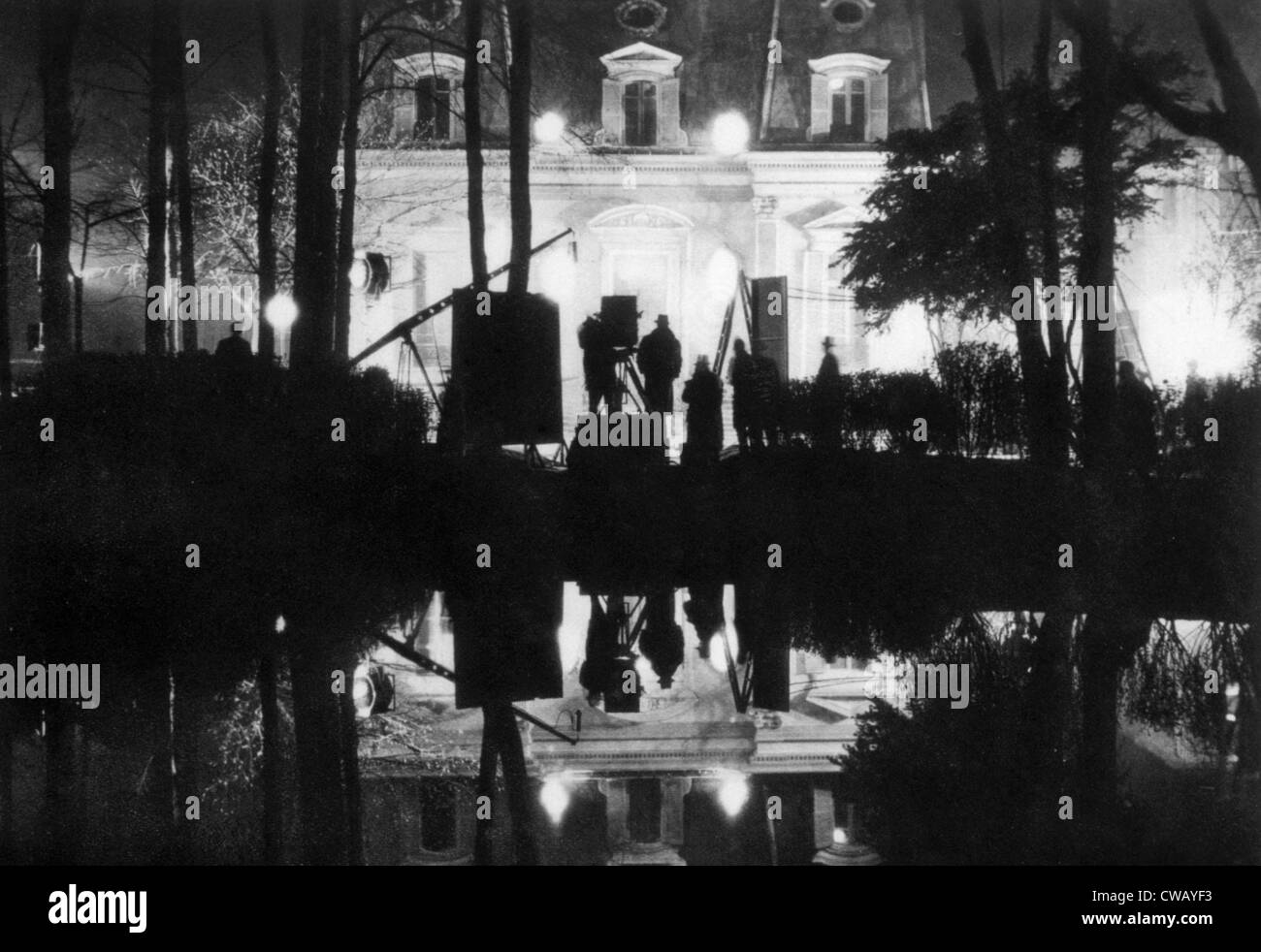 Filming at night at Paramount studio, ca. 1930 Stock Photo - Alamy