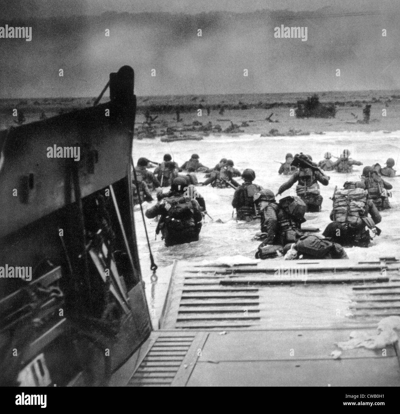 World War II, Official U.S. Coast Guard photograh of American soldiers ...