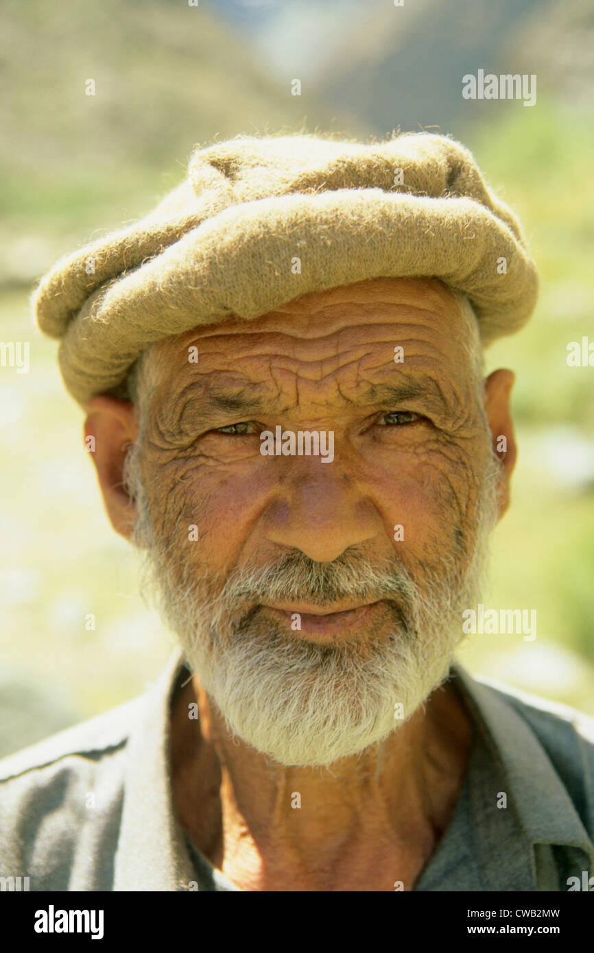 Pakistan gilgit old man hi-res stock photography and images - Alamy