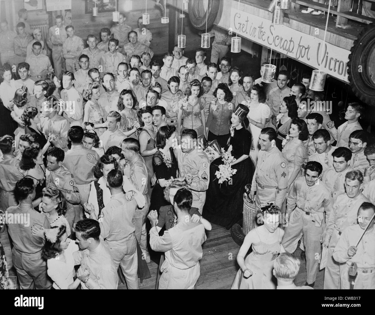 Dance hall 1940s hi-res stock photography and images - Alamy