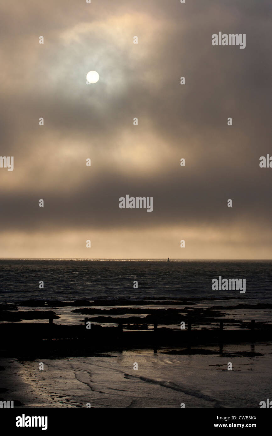 Groynes, Beach, Sandy, Mist, sun, clouds, Colwell Bay, Isle of Wight ...