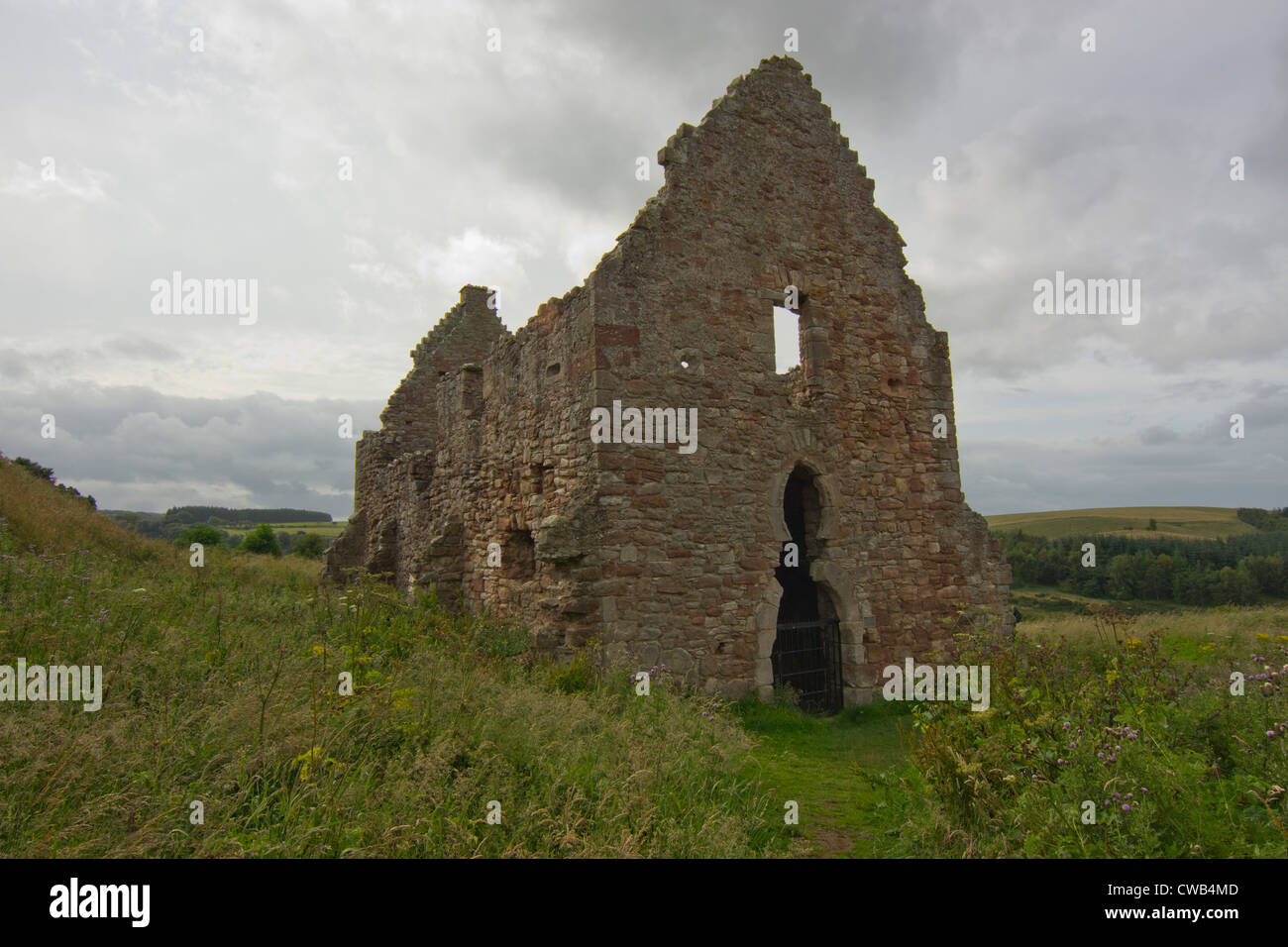 16th century castle scotland hi-res stock photography and images - Alamy