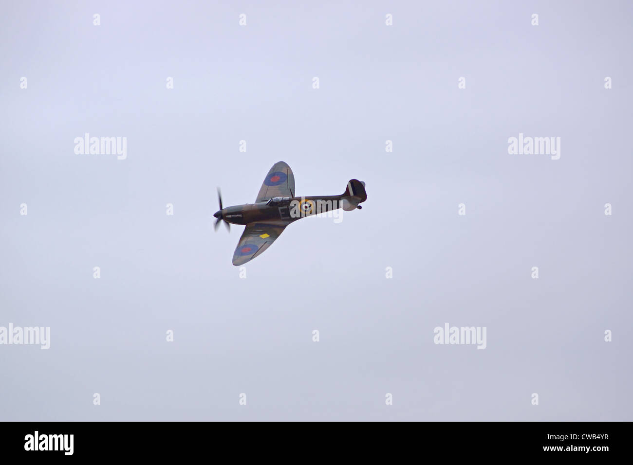 Side view supermarine spitfire raf hi-res stock photography and images ...