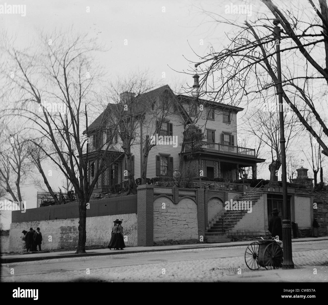 1910s house hi-res stock photography and images - Alamy
