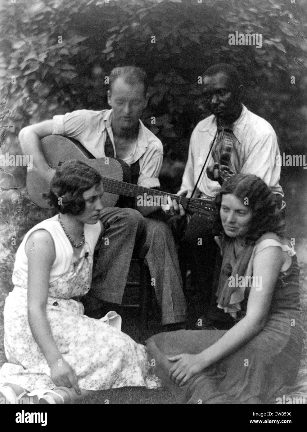 1930s guitar hi-res stock photography and images - Alamy