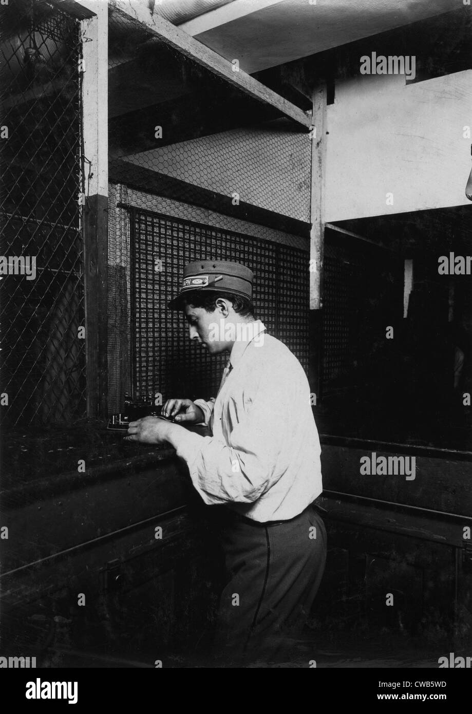 Telegram boy hi-res stock photography and images - Alamy