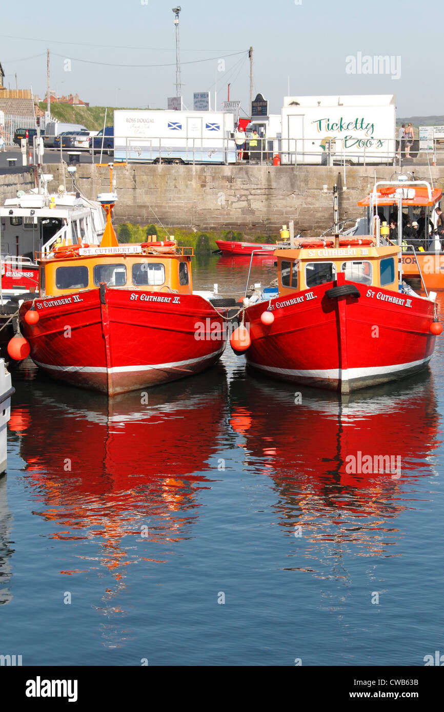 the harbour at the fishing town of Seahouses, Northumberland Stock ...