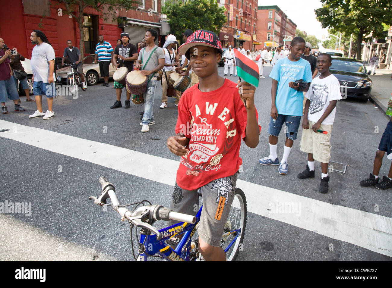 Boy american flag parade hi-res stock photography and images - Alamy