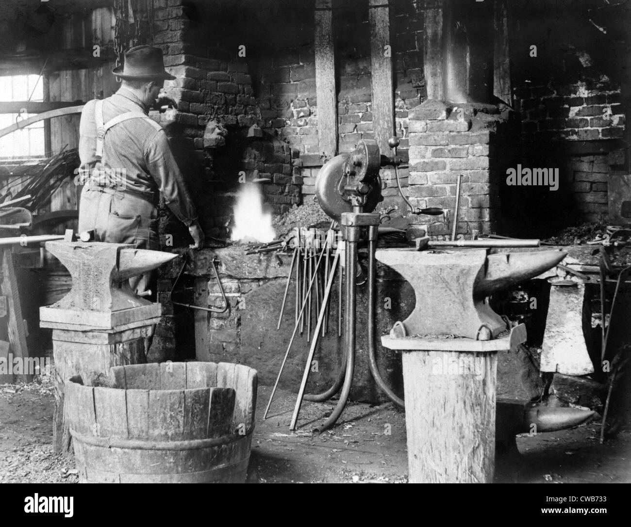 Blacksmith 1900s hi-res stock photography and images - Alamy
