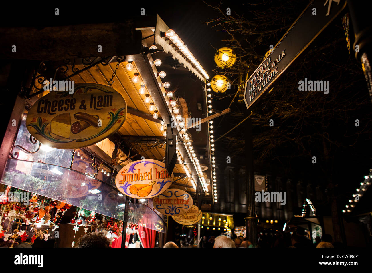 Old fashioned market stall hi-res stock photography and images - Alamy