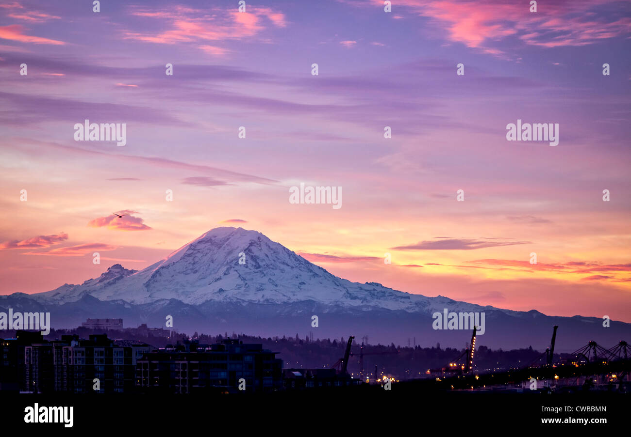 Mount Rainier Sunrise Stock Photo - Alamy