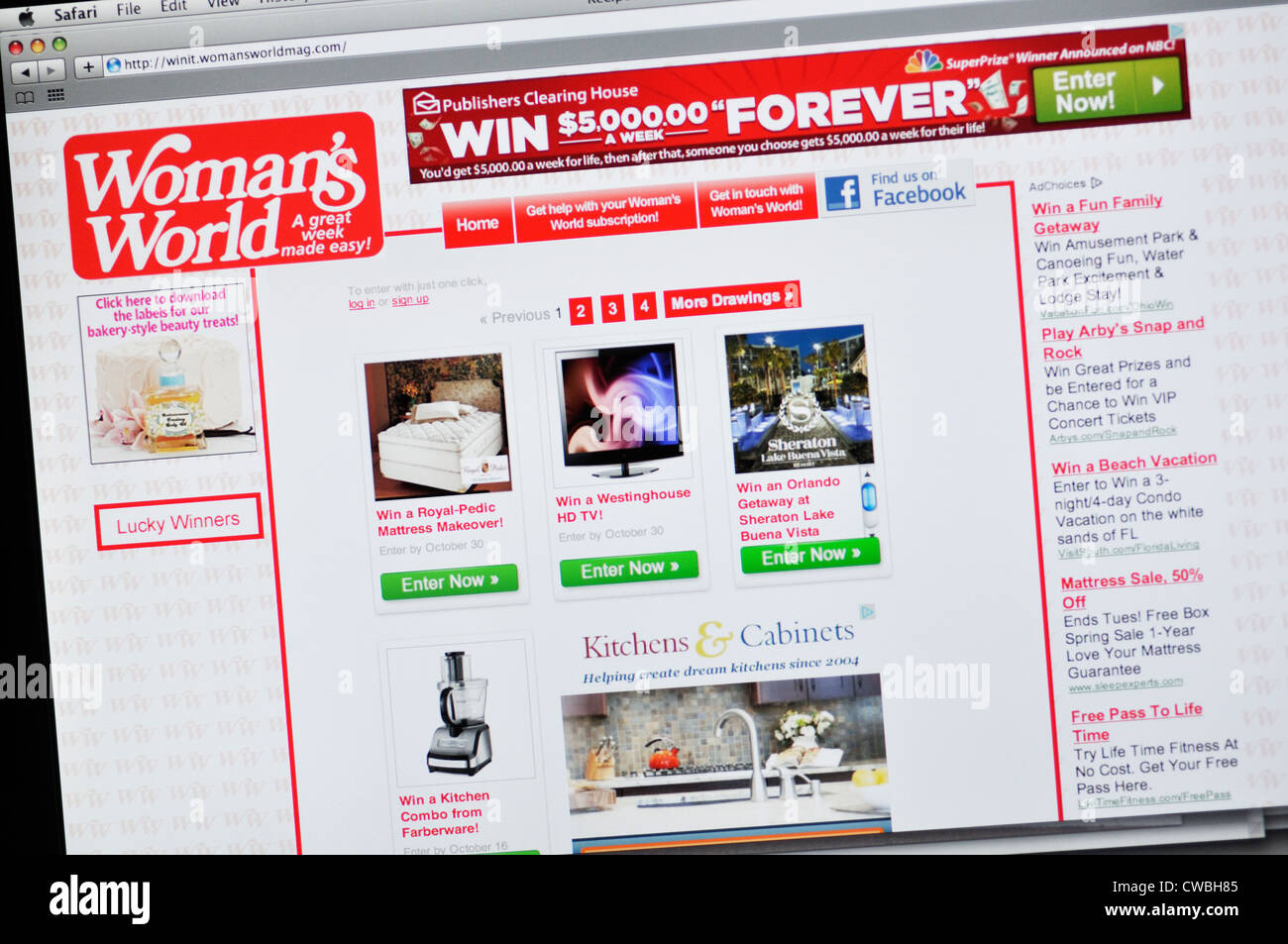 Woman's magazine hi-res stock photography and images - Alamy