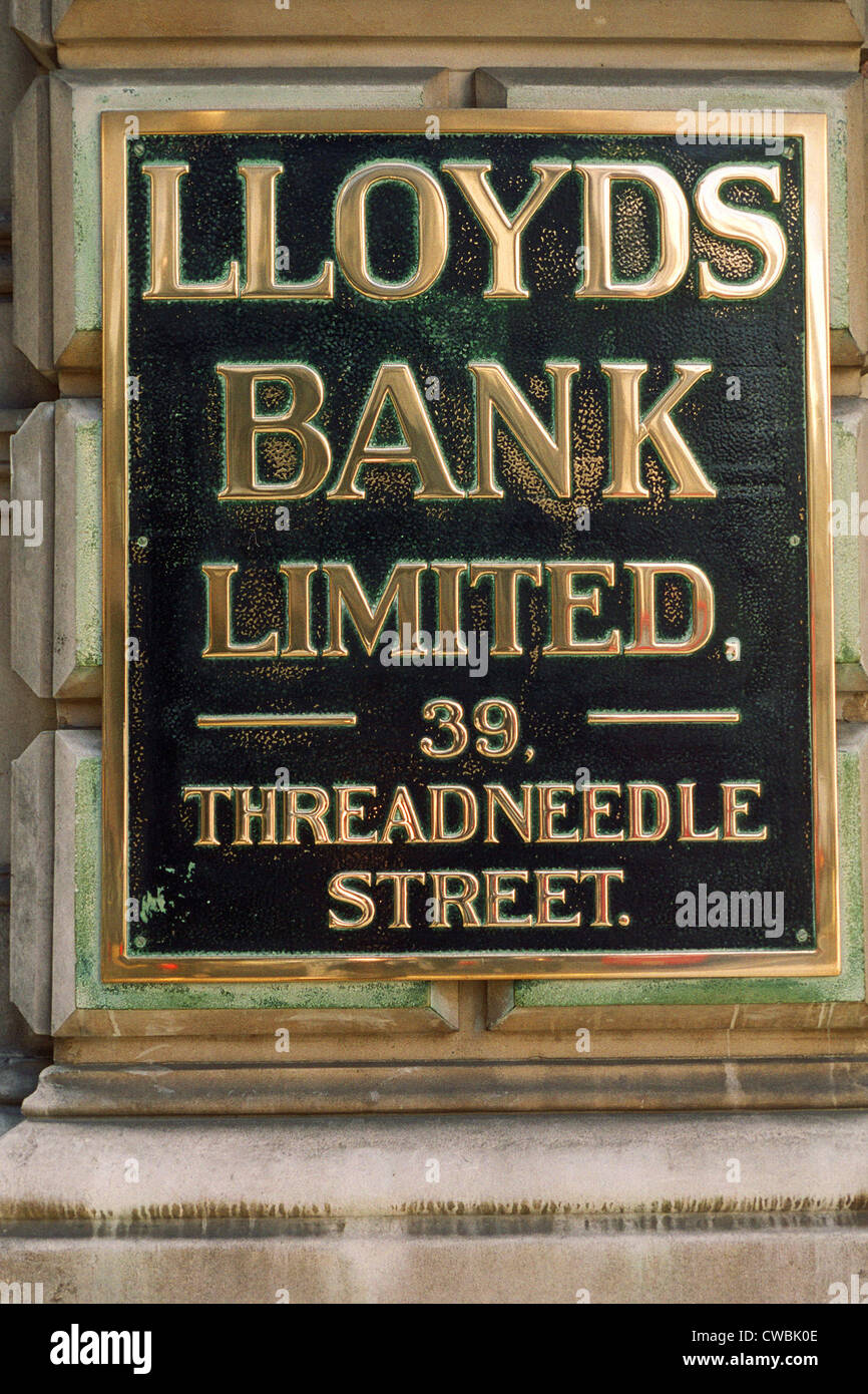 Lloyds Bank sign 39 Threadneedle Street, City of London, England, UK ...