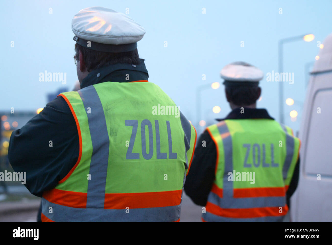 Customs uniform hi-res stock photography and images - Alamy