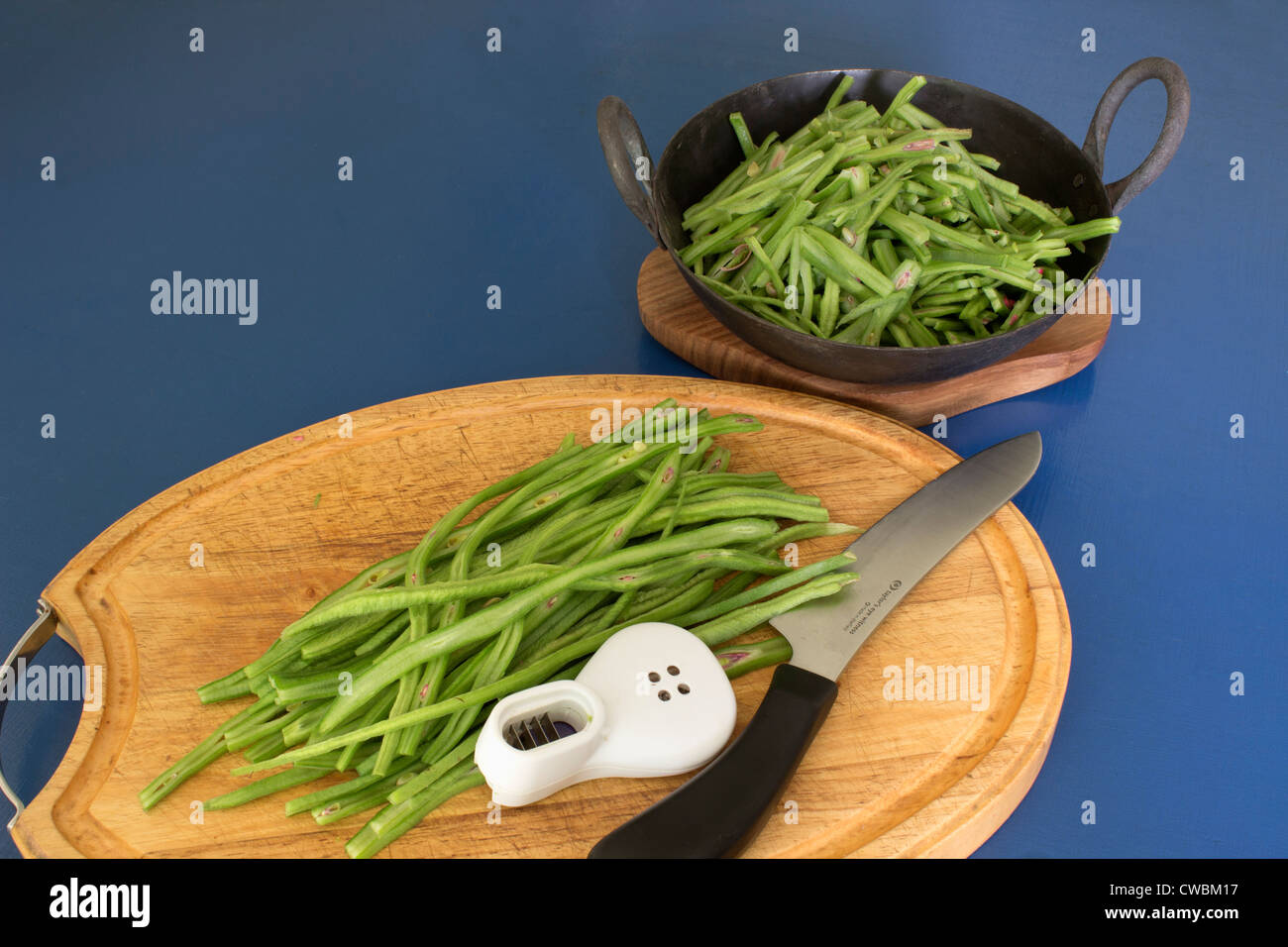 Sliced runner beans hi-res stock photography and images - Alamy