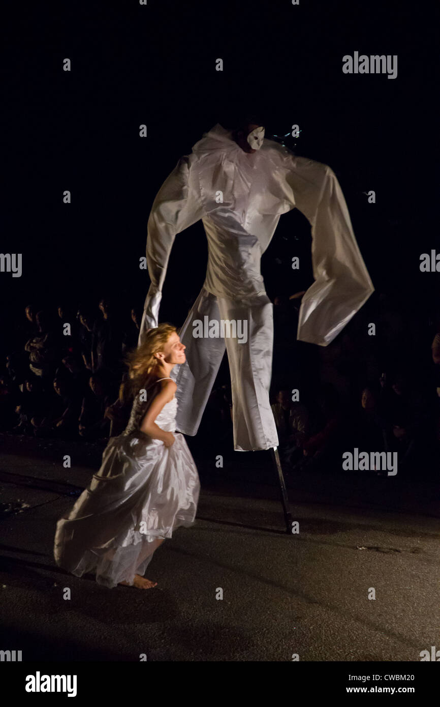 Outdoor performance hi-res stock photography and images - Alamy