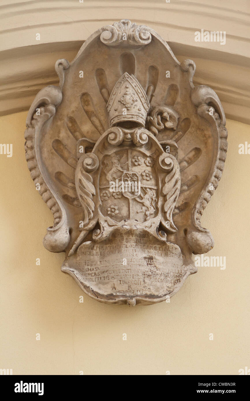 Bas relief crest hi-res stock photography and images - Alamy