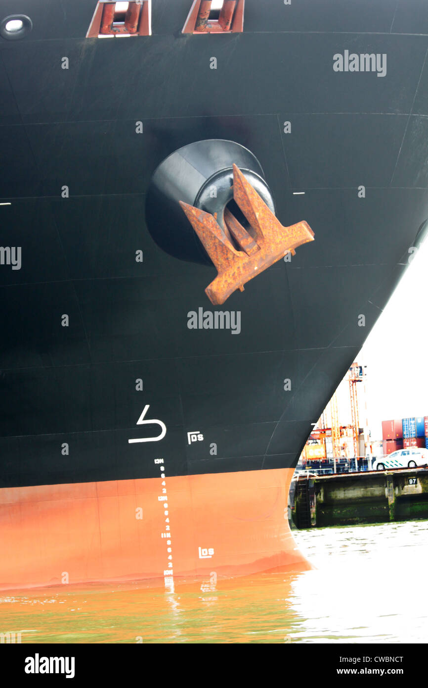 close up of ship's anchor and load lines Stock Photo - Alamy