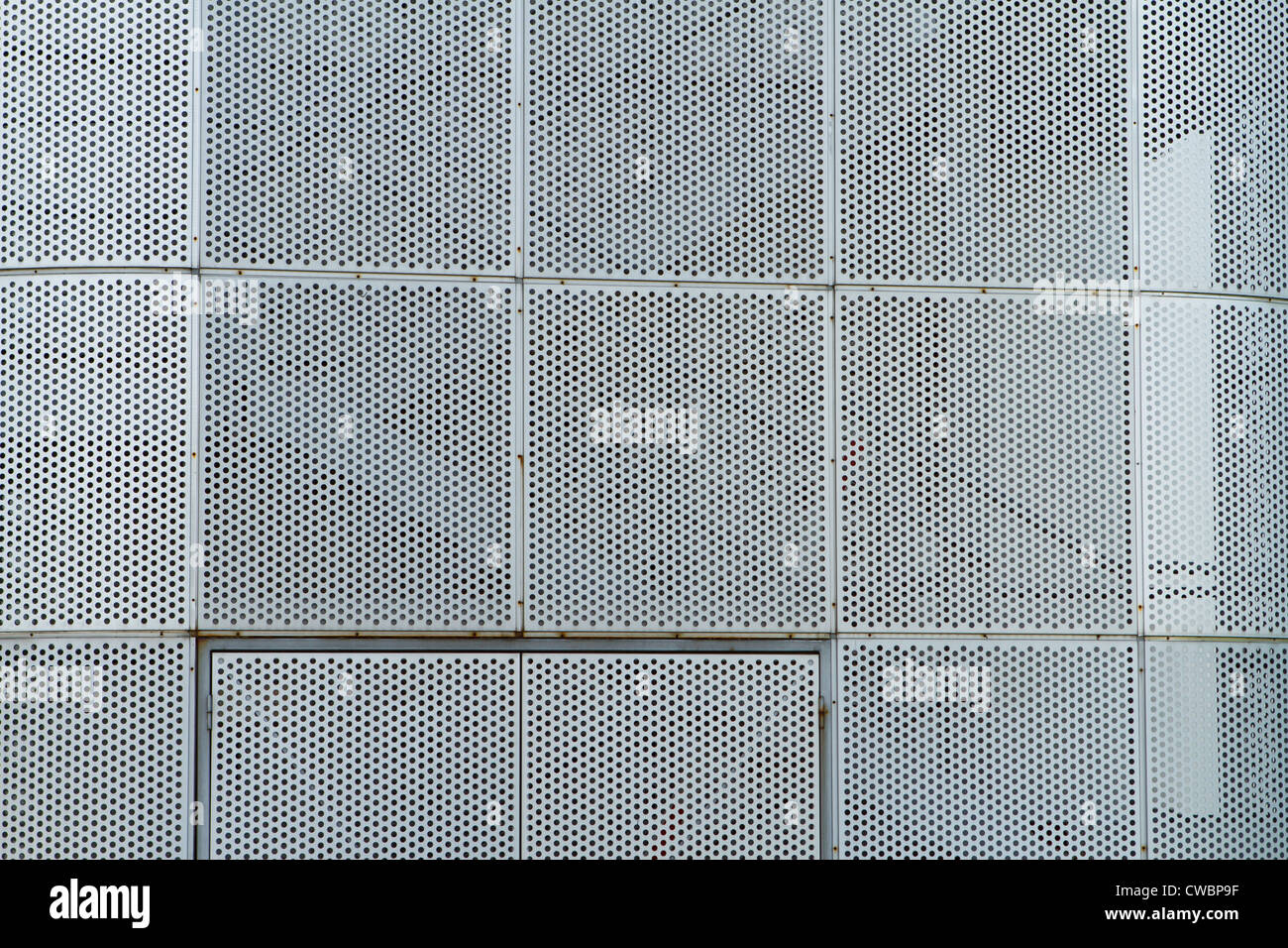 Metal panels of modern building facade Stock Photo - Alamy