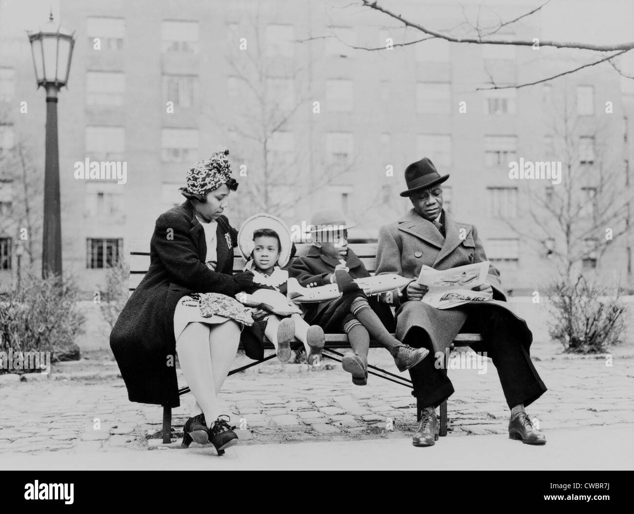 African american children reading 1940s hi-res stock photography and ...