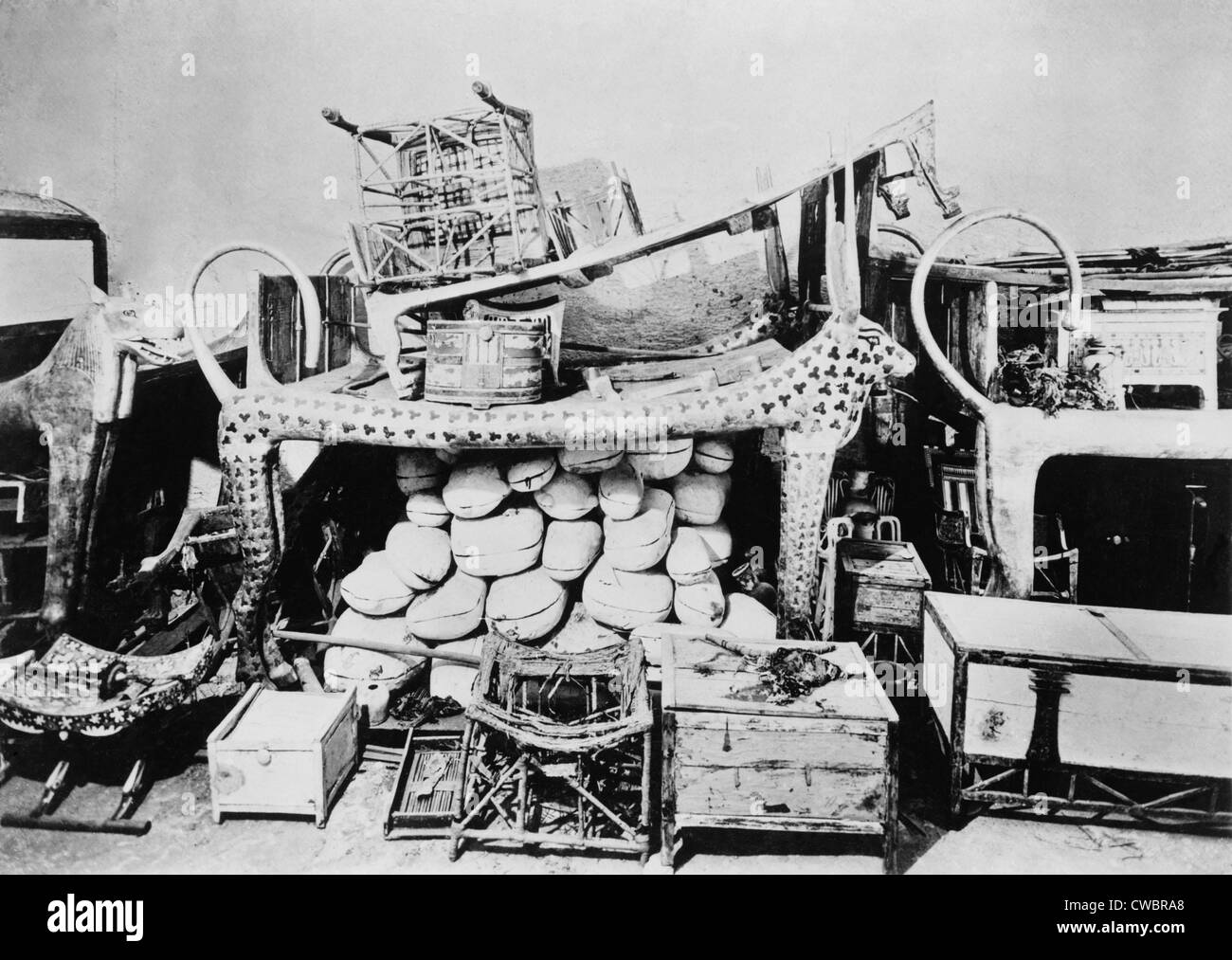 The tomb of King Tutankhamen contained artworks and other ritual ...