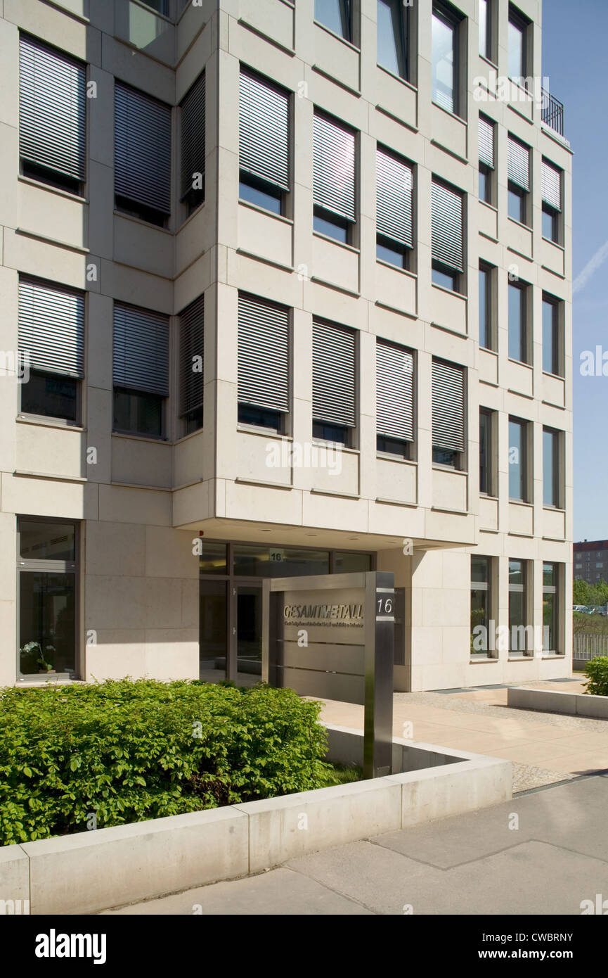 Association of total metal hi-res stock photography and images - Alamy